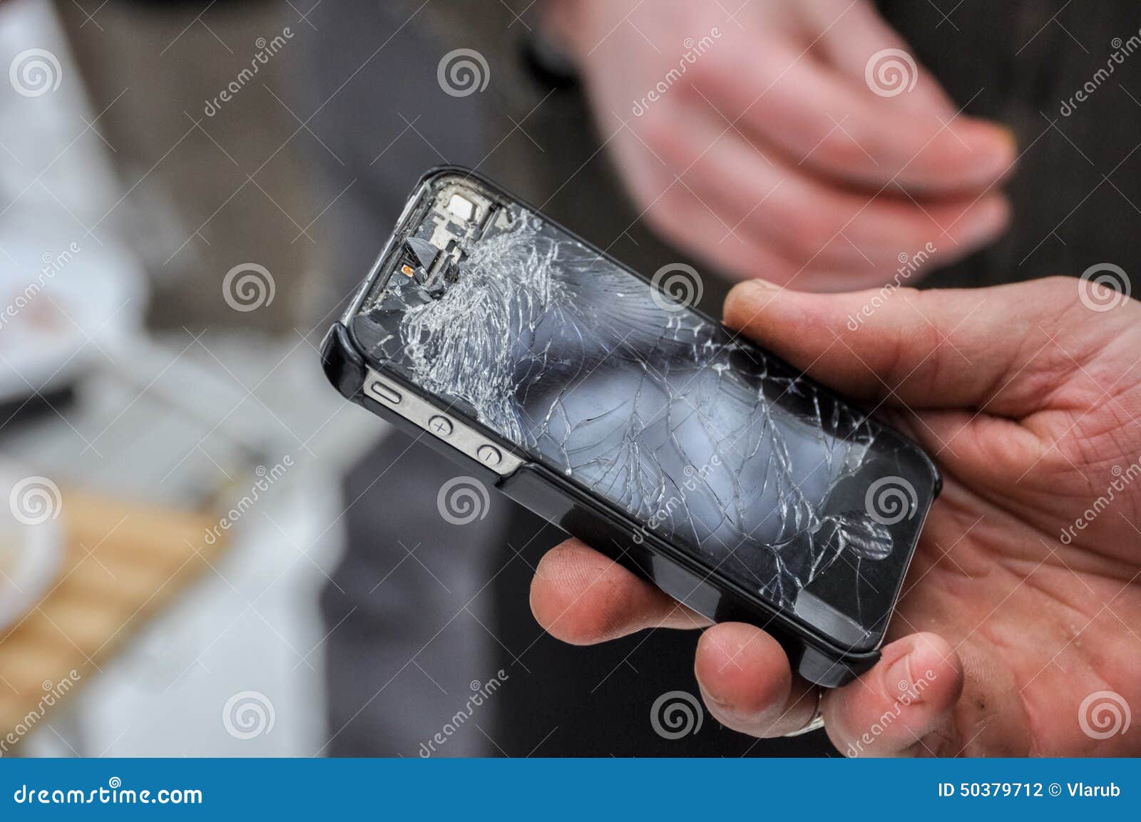 Telefono Con Uno Schermo Rotto Fotografia Stock - Immagine di ...