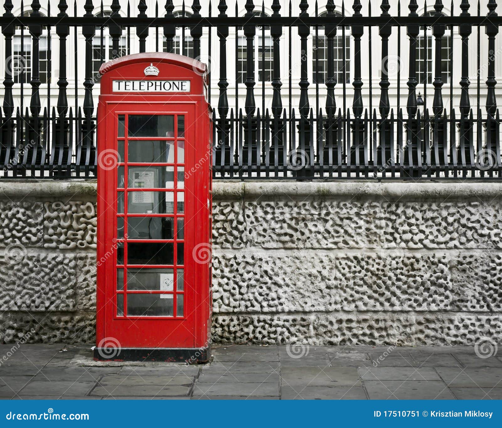 Telefooncel, Londen stock afbeelding. Image of engeland - 17510751