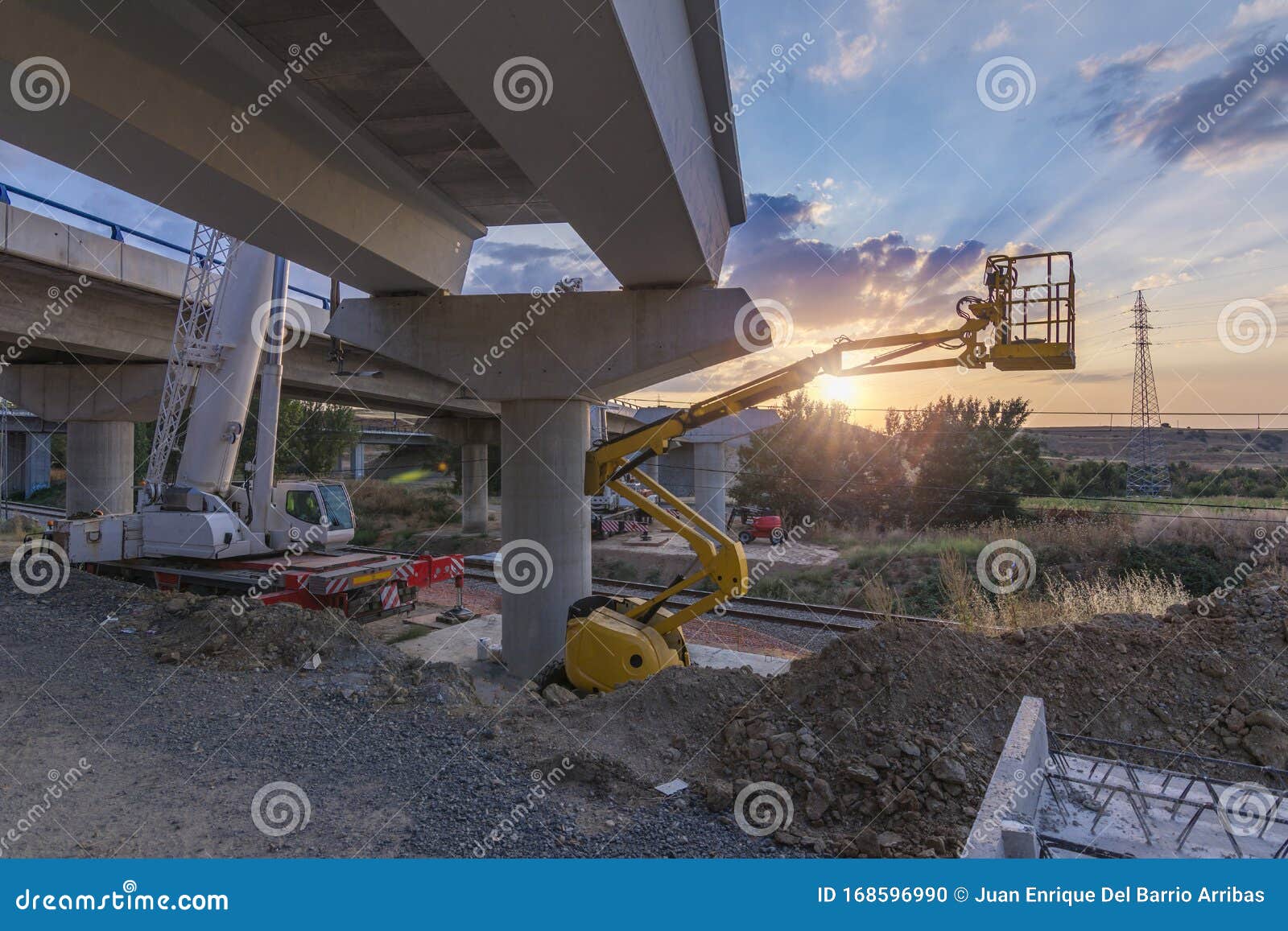 Telescopic Elevator for Rent Stock Photo - Image of handler, clamps ...