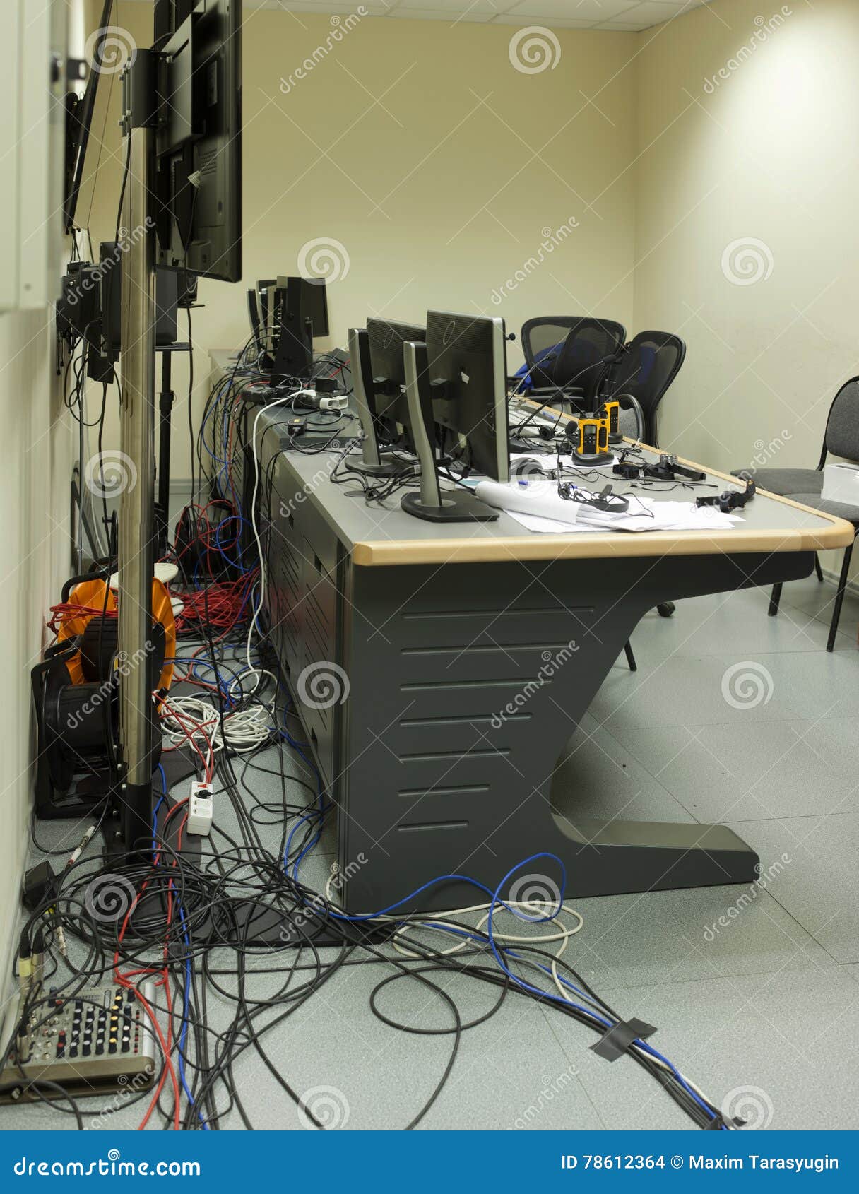 Television Broadcast Gallery. Editorial Stock Image - Image of large ...