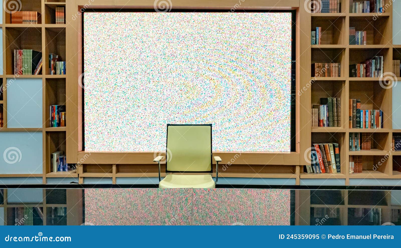 Television Program Set for RTP, "decisÃ£o Nacional" with Empty Chair ...