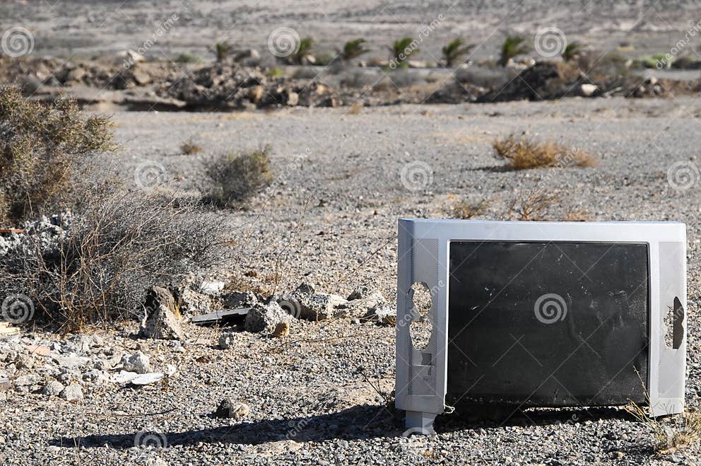 Televisione rotta fotografia stock. Immagine di visualizzazione - 35079986