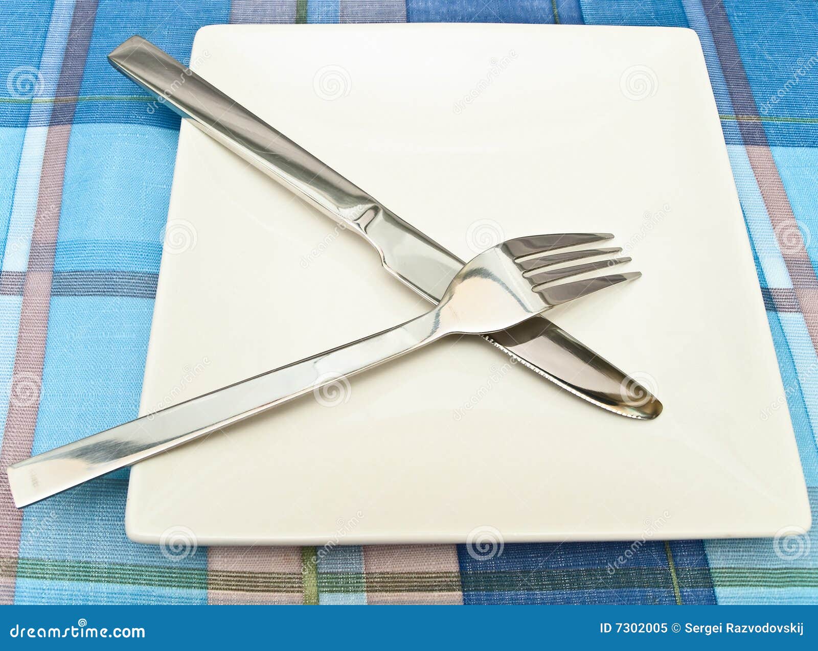 Teller Mit Gabel Und Messer Stockbild - Bild von gabel, besteck: 7302005