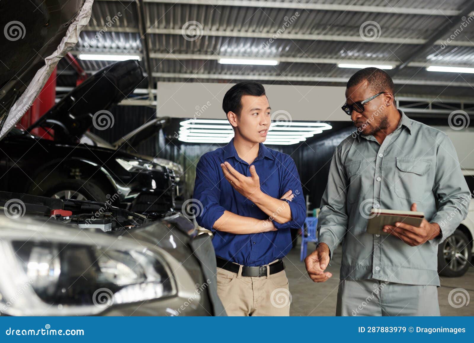 Telling Mechanic Car Problems Stock Image - Image of explain, breakdown ...
