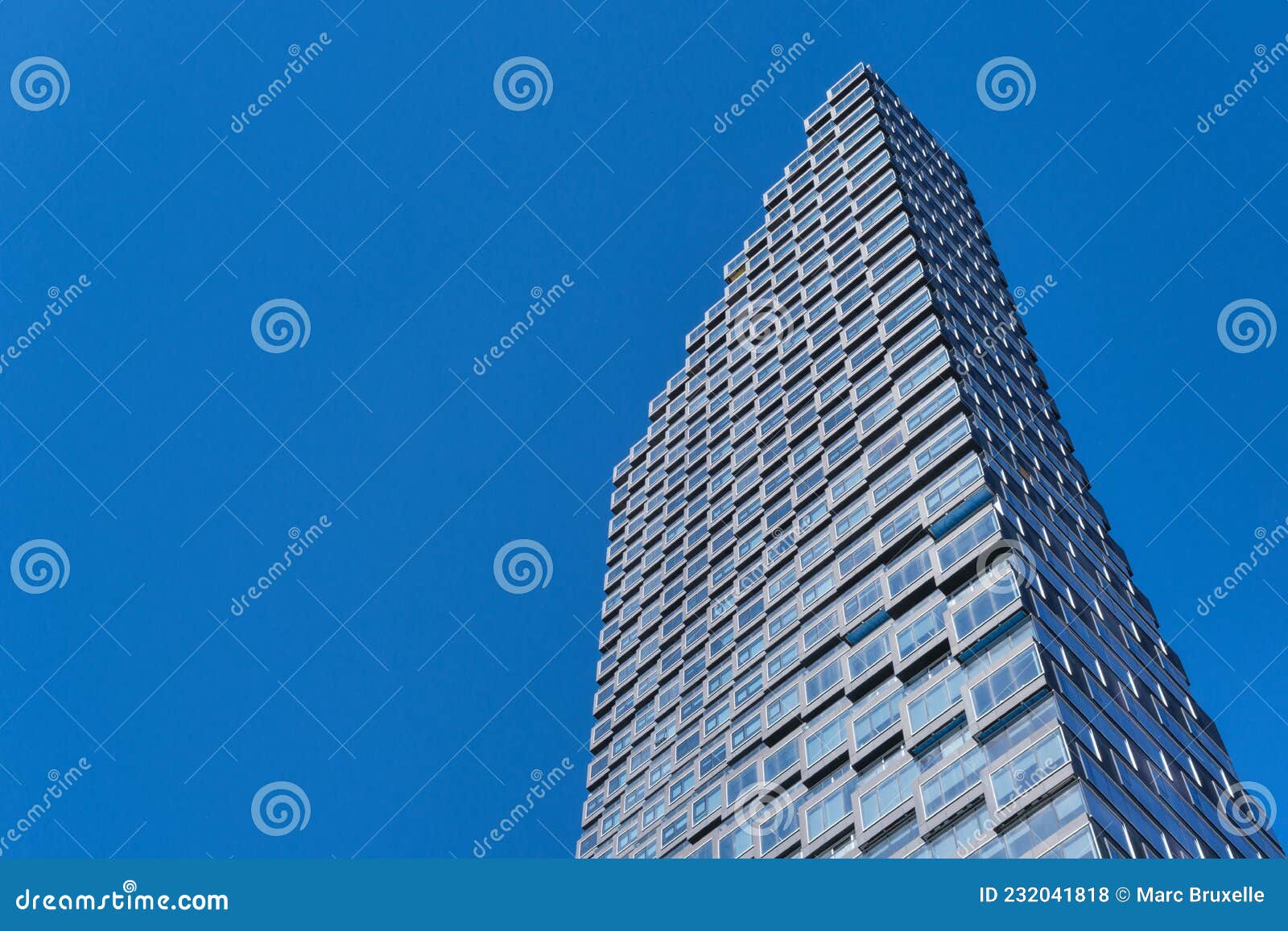 Telus Sky Tower in Downtown Calgary Editorial Stock Photo - Image of ...
