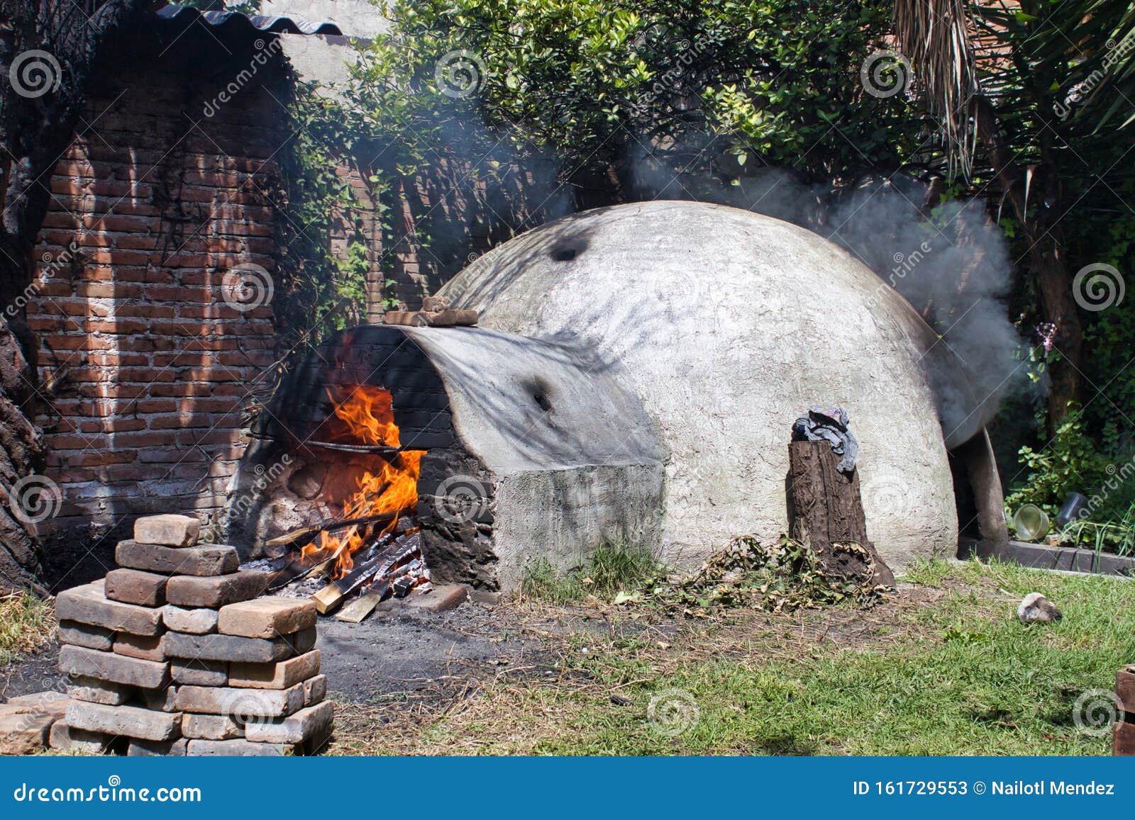 Temazcal, Traditional Steam Bath Of Mesoamerican Cultures. Joya De ...