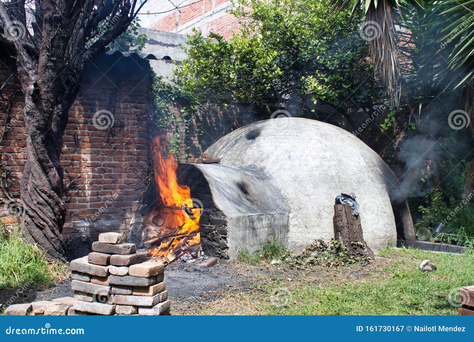 Temazcal, Pre-Hispanic Ritual in Mexico Stock Image - Image of burn ...