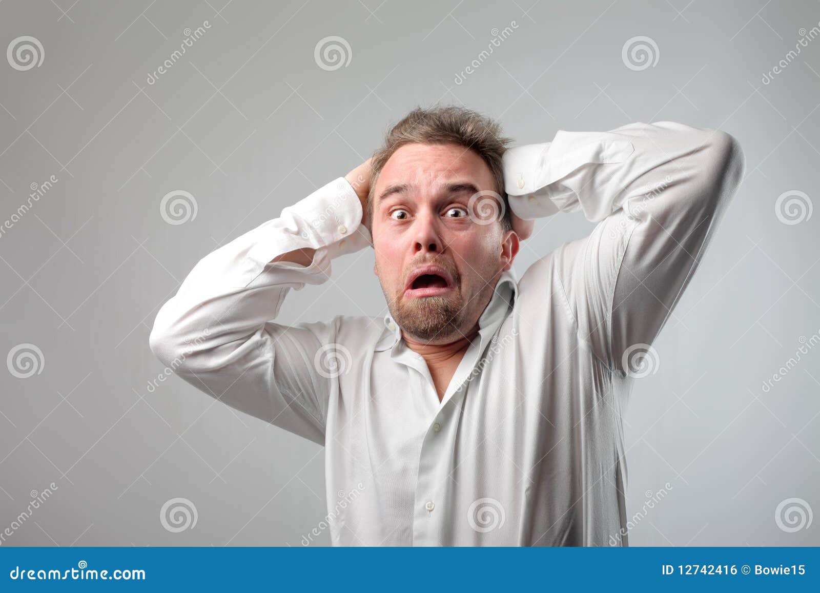 Temeroso foto de archivo. Imagen de retrato, susto, grito - 12742416