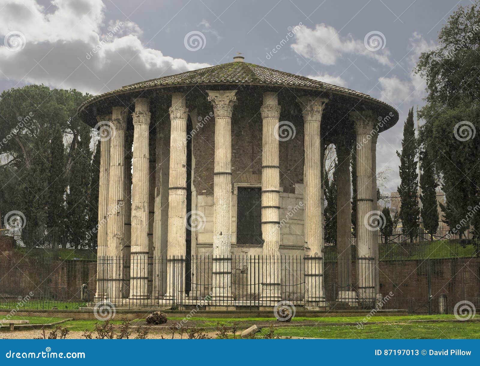 Tempel av Vesta, Rome redaktionell arkivfoto. Bild av religion - 87197013