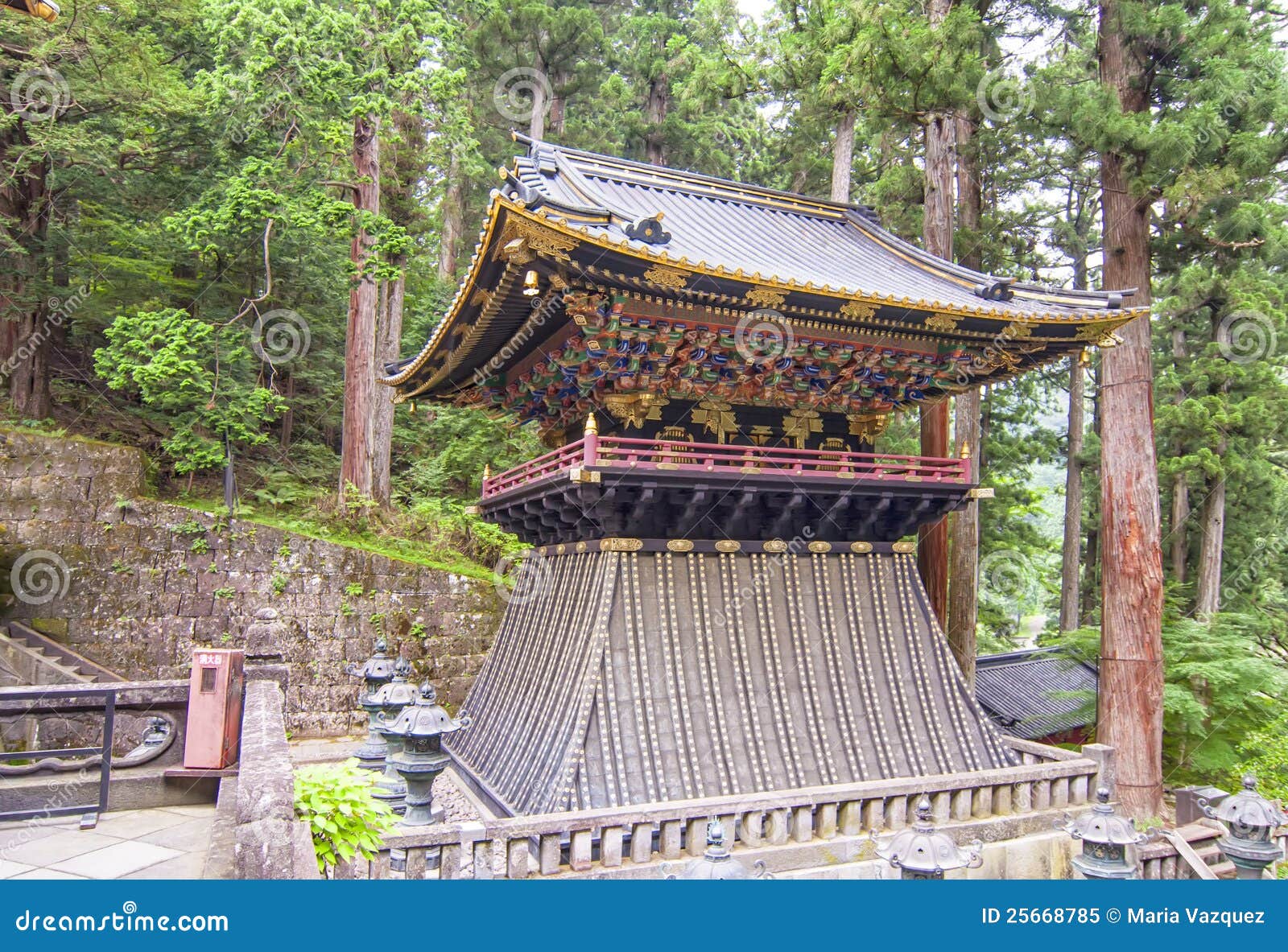 Tempel Nikko stockbild. Bild von architekt, hintergrund - 25668785