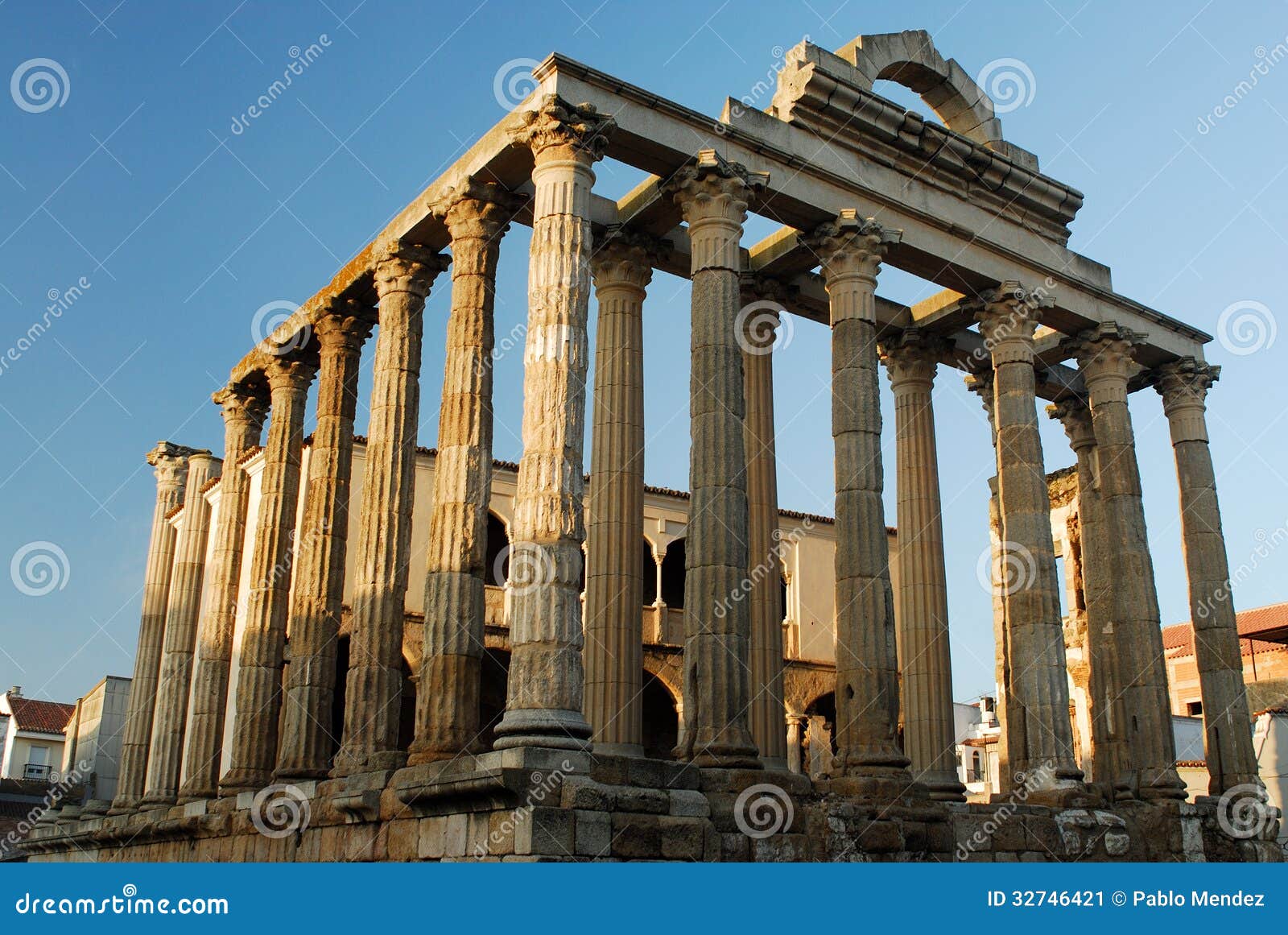 Tempel Van Diana in Merida, Spanje Stock Afbeelding - Image of romein ...