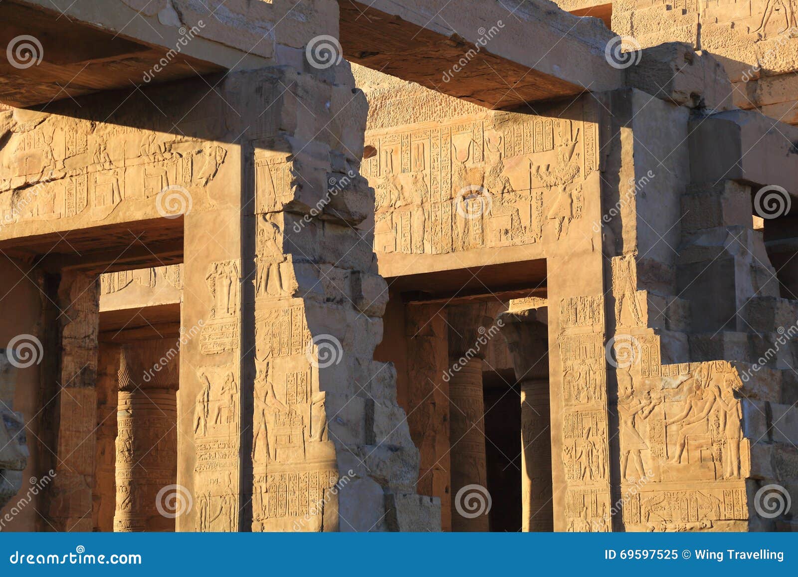 Tempel von Kom Ombo stockbild. Bild von symmetrisch, ägyptologie - 69597525