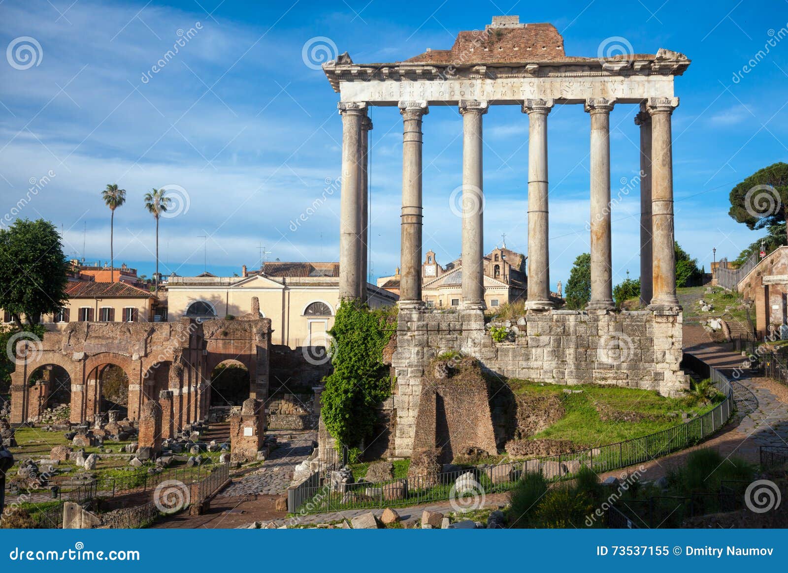 Tempel Von Saturn in Roman Forum Rome Italy Stockbild - Bild von ...