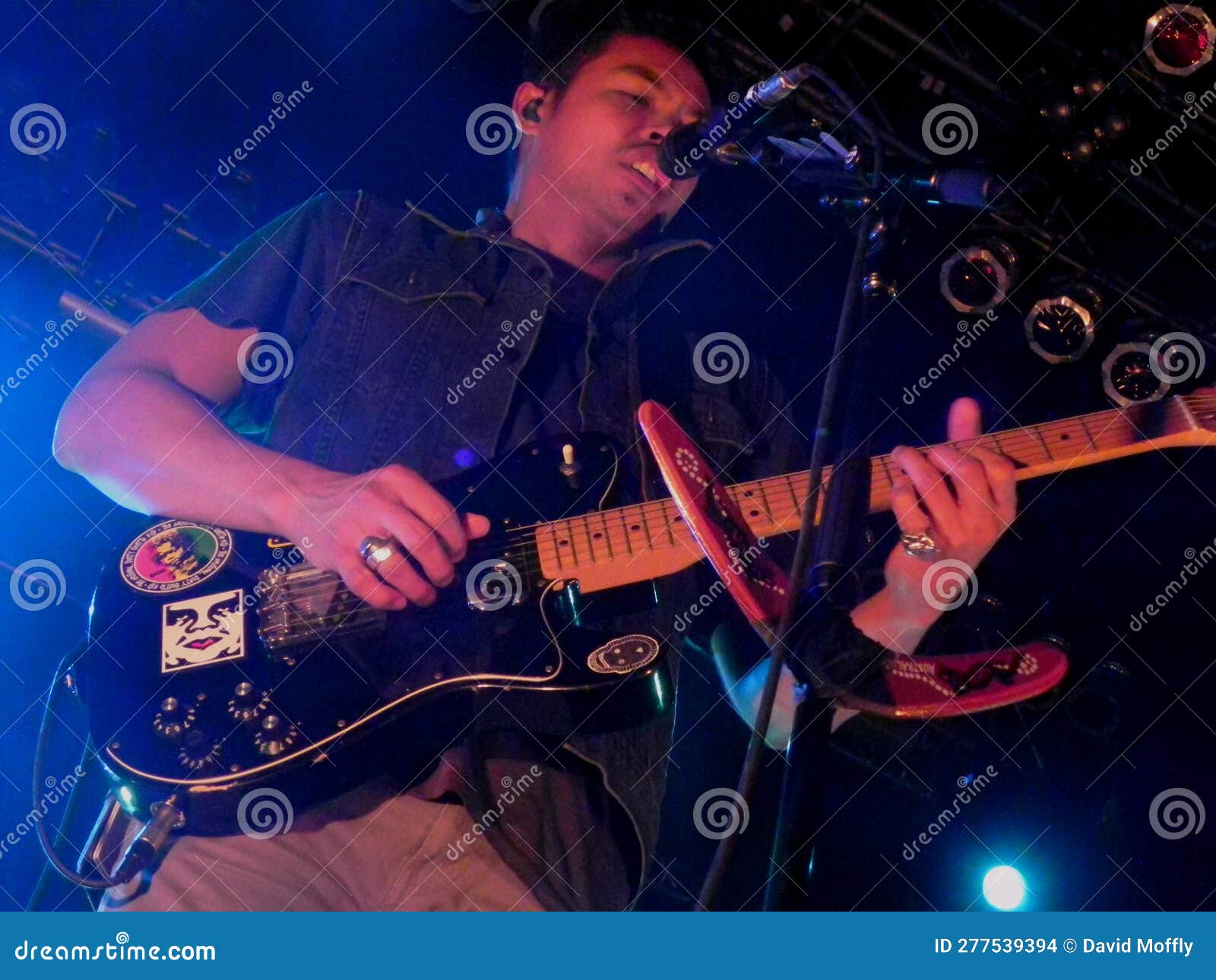 The Temper Trap in Concert at the Music Hall of Williamsburg Editorial ...