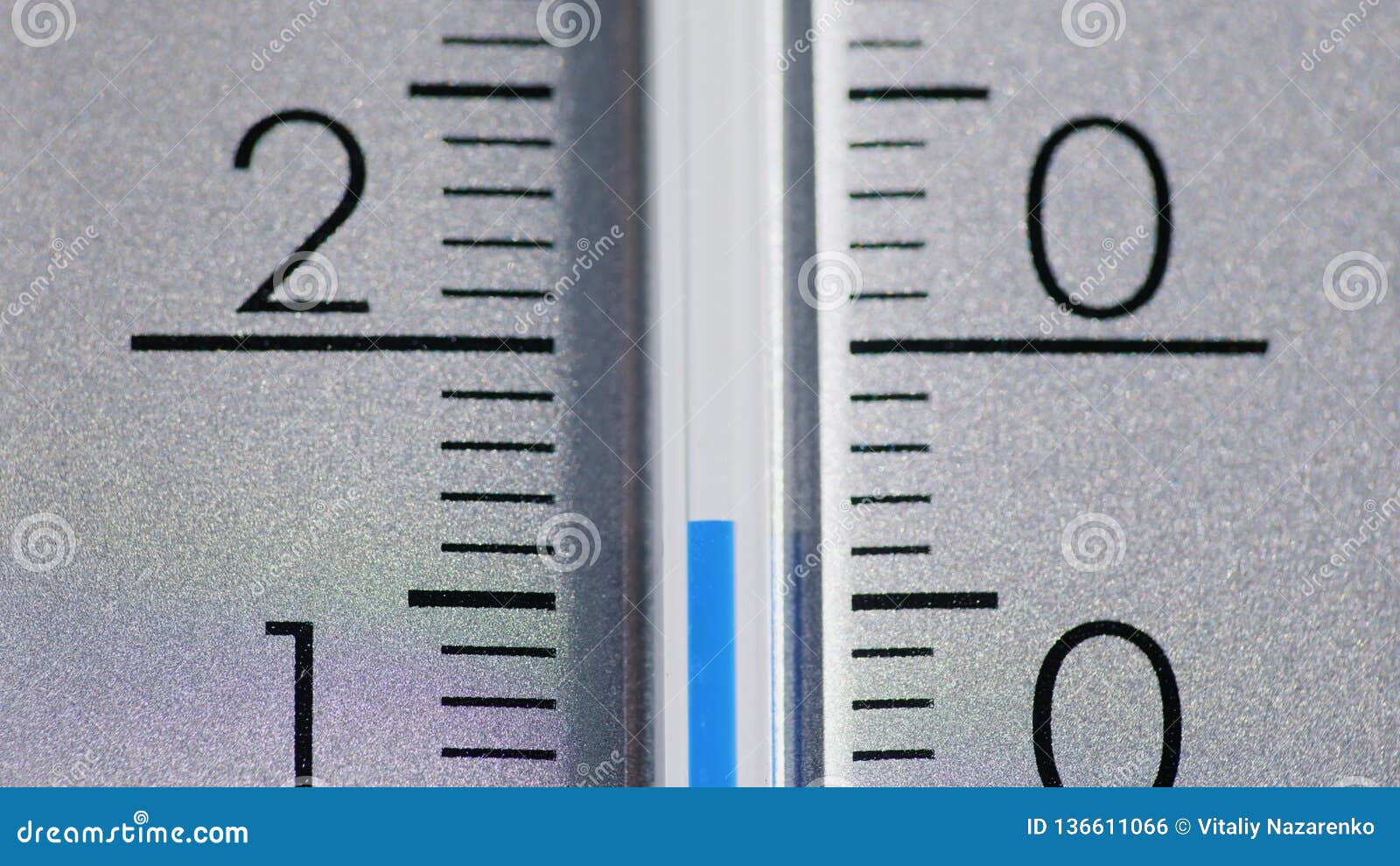 The Temperature Increases on the Thermometer Scale Stock Photo - Image ...