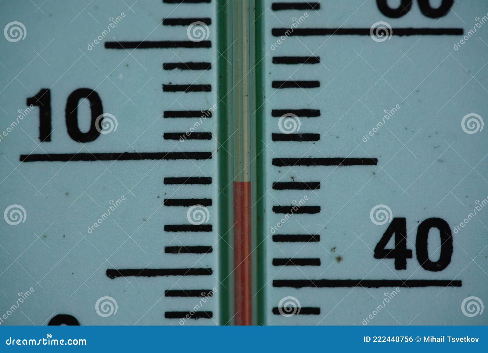 The Temperature Increases on the Thermometer Scale Stock Photo - Image ...