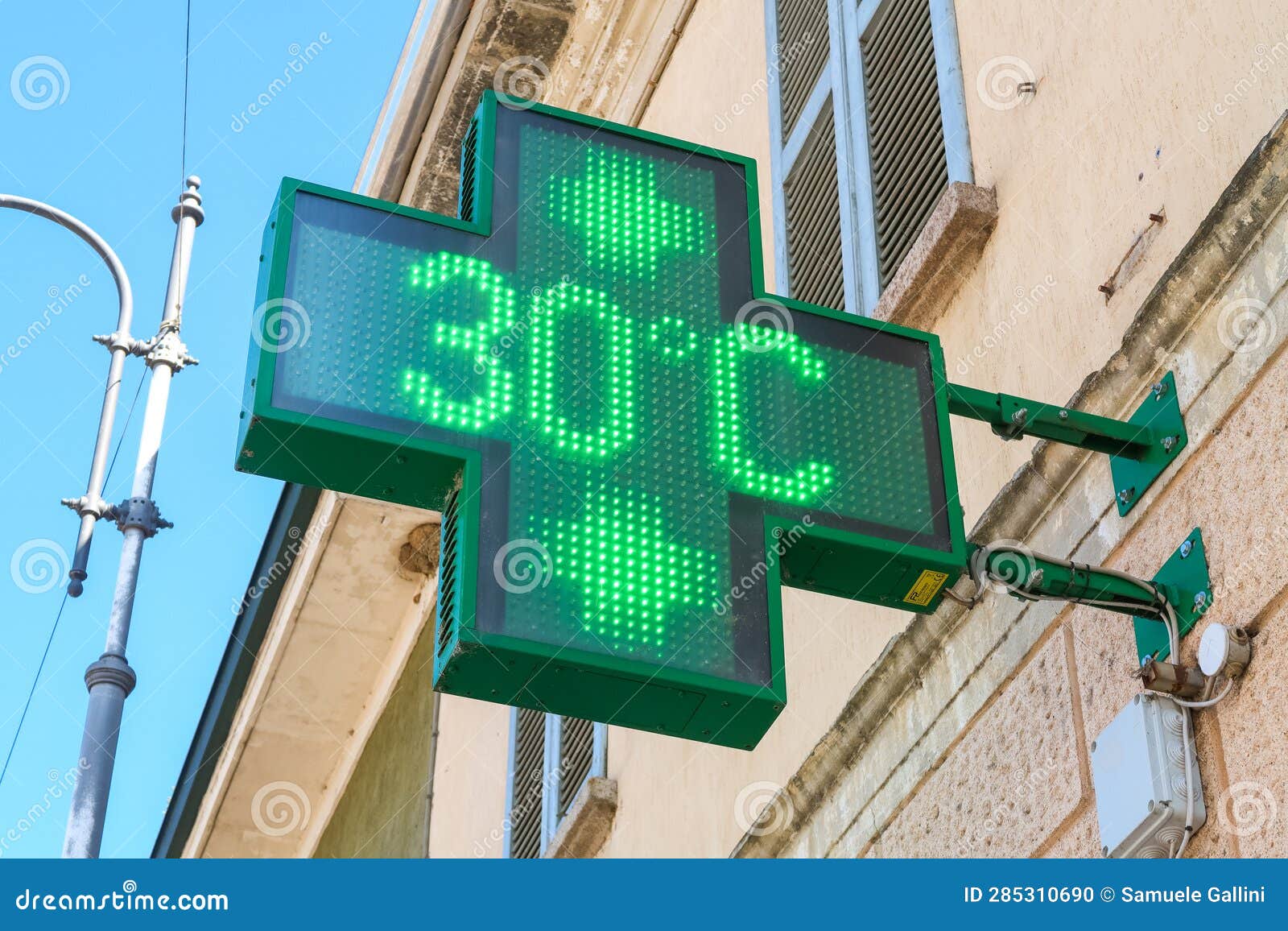Temperature Indication Pharmacy Sign Indicate 30 Degrees 40 50 ...