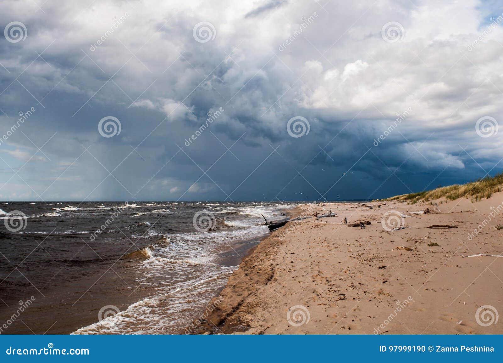 Tempesta Sul Mare Baltico, Lettonia Fotografia Stock - Immagine di nave ...