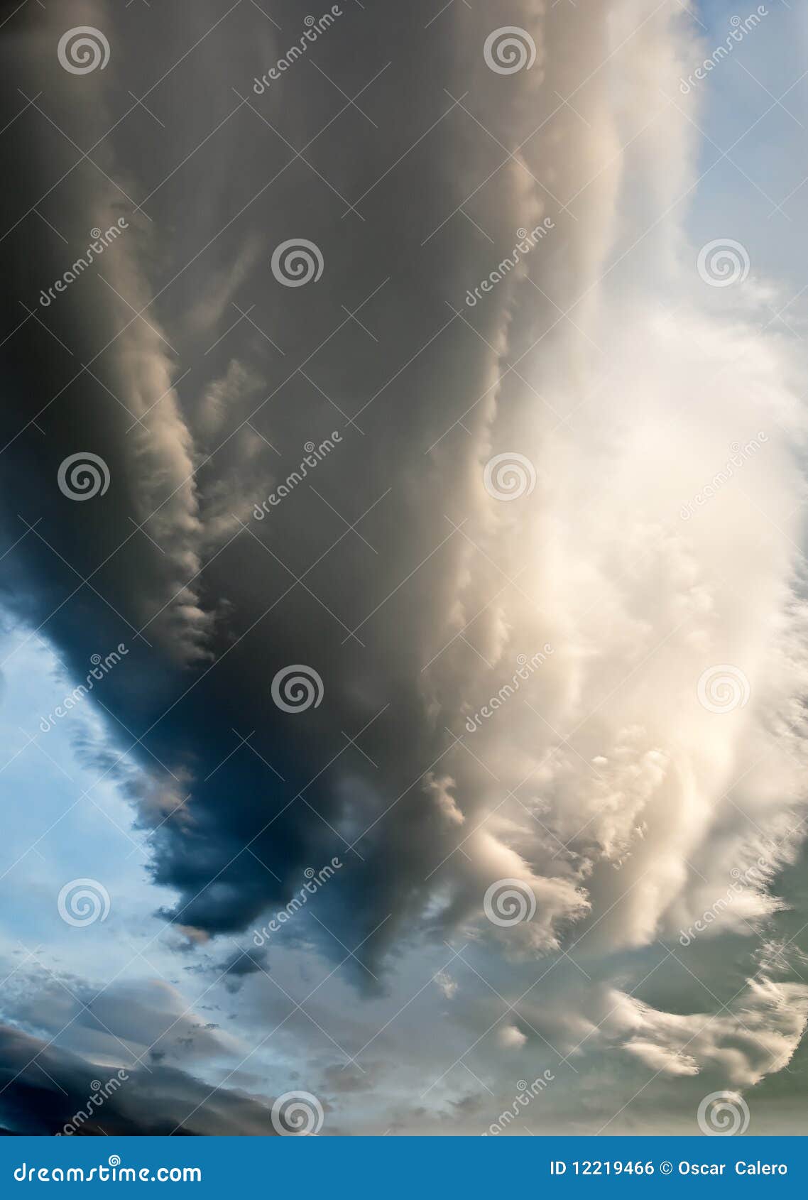 A tempestade acaba-se foto de stock. Imagem de meteorologia - 12219466
