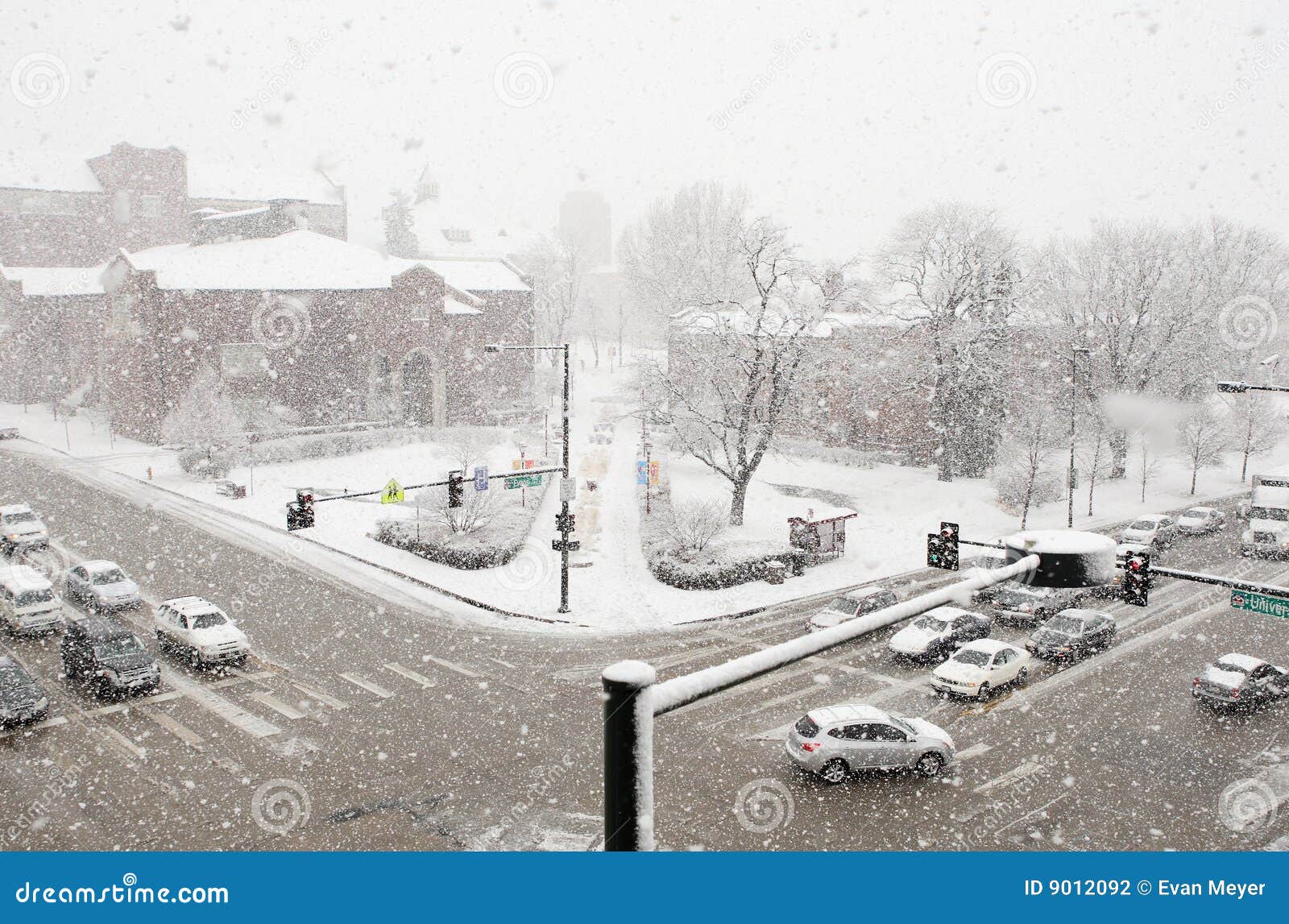 Tempestade De Neve Abril De 17 Em Denver Fotografia Editorial - Imagem ...