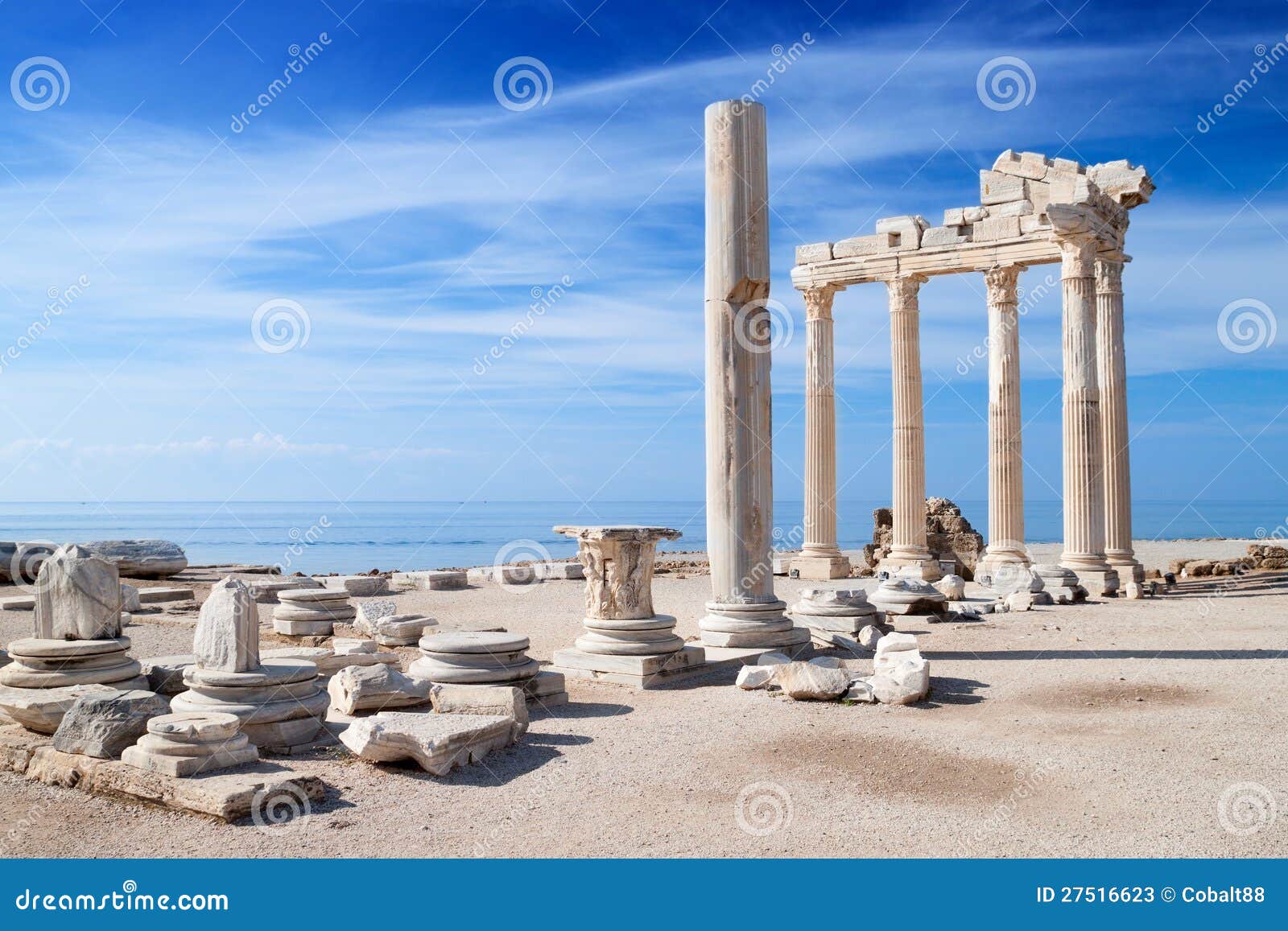 Tempiale Delle Rovine Dell'Apollo Immagine Stock - Immagine di eredità ...