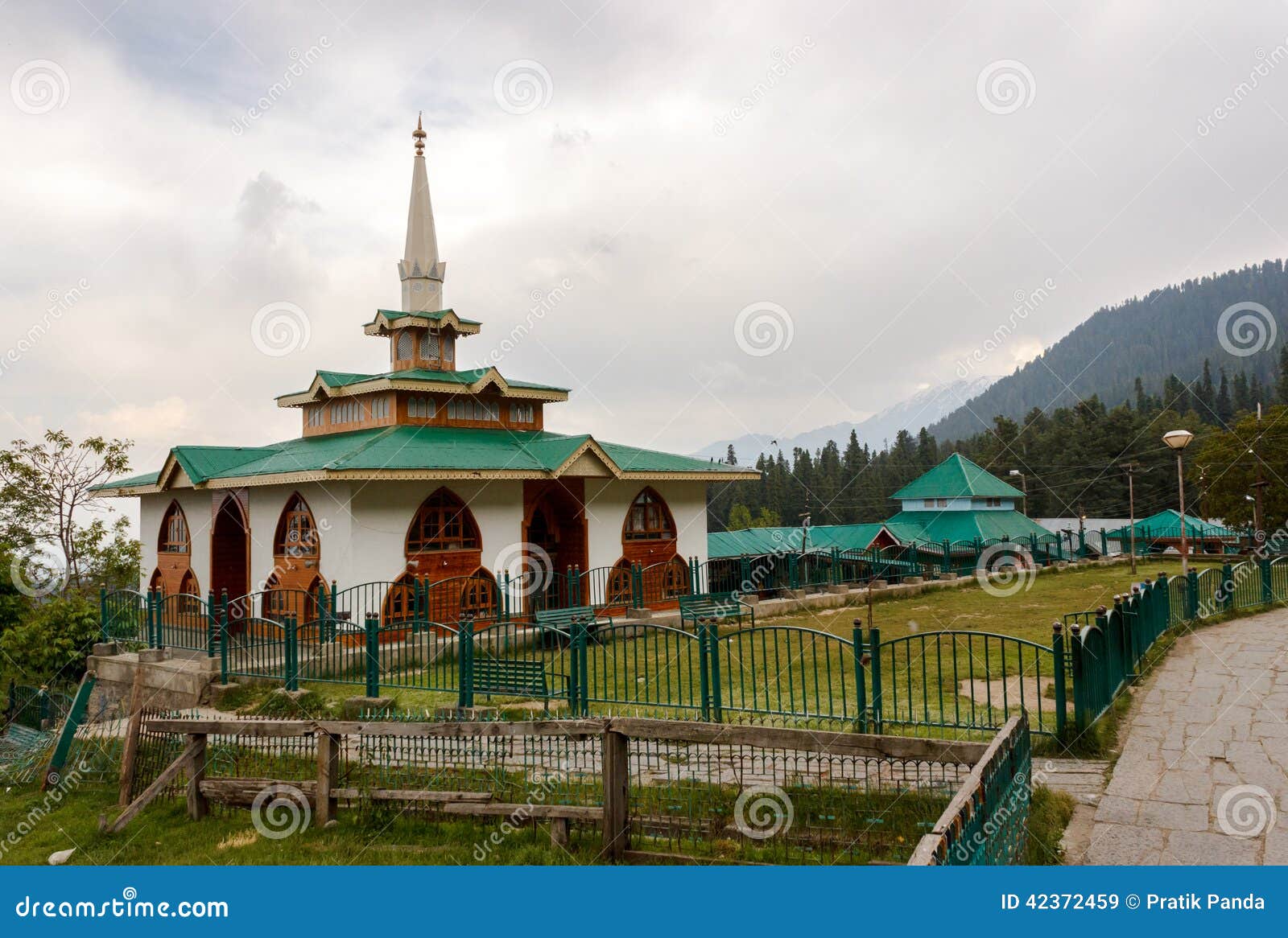 Tempio Di Baba Reshi, Gulmarg, Il Jammu E Kashmir Immagine Stock ...