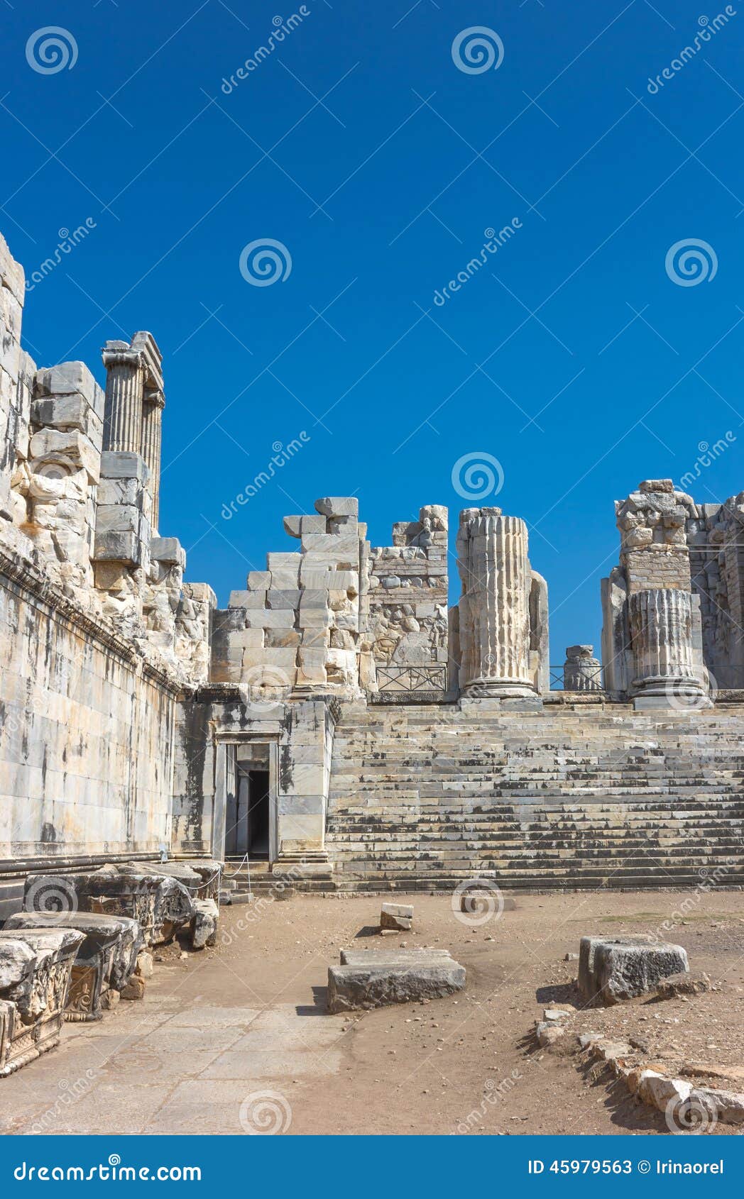 Temple Apollo in Didim stock image. Image of greece, ionian - 45979563