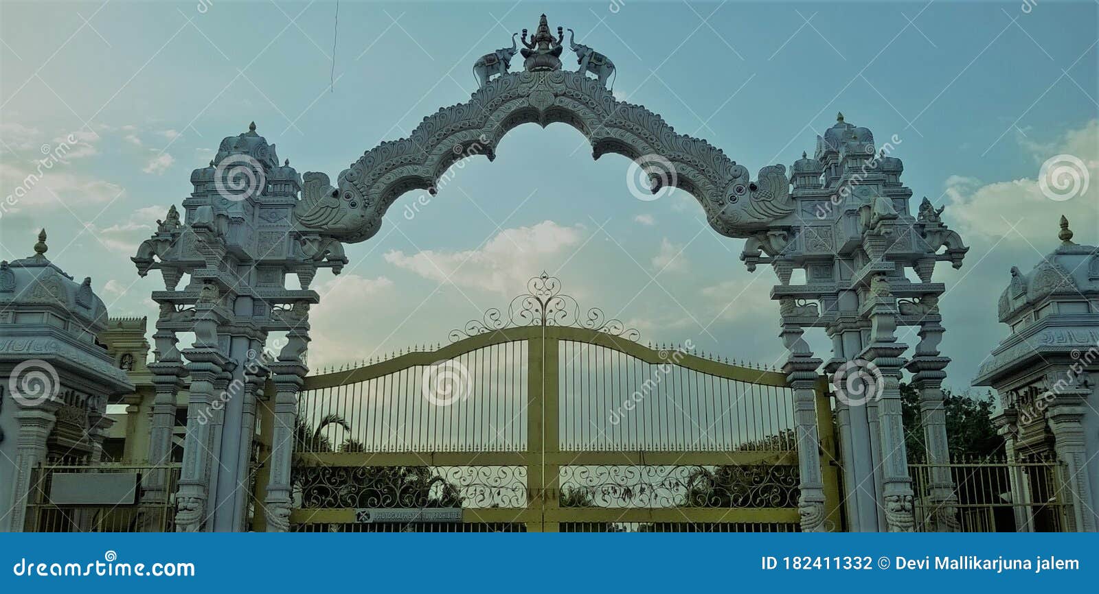 Temple arch stock photo. Image of sripura, sripuram - 182411332