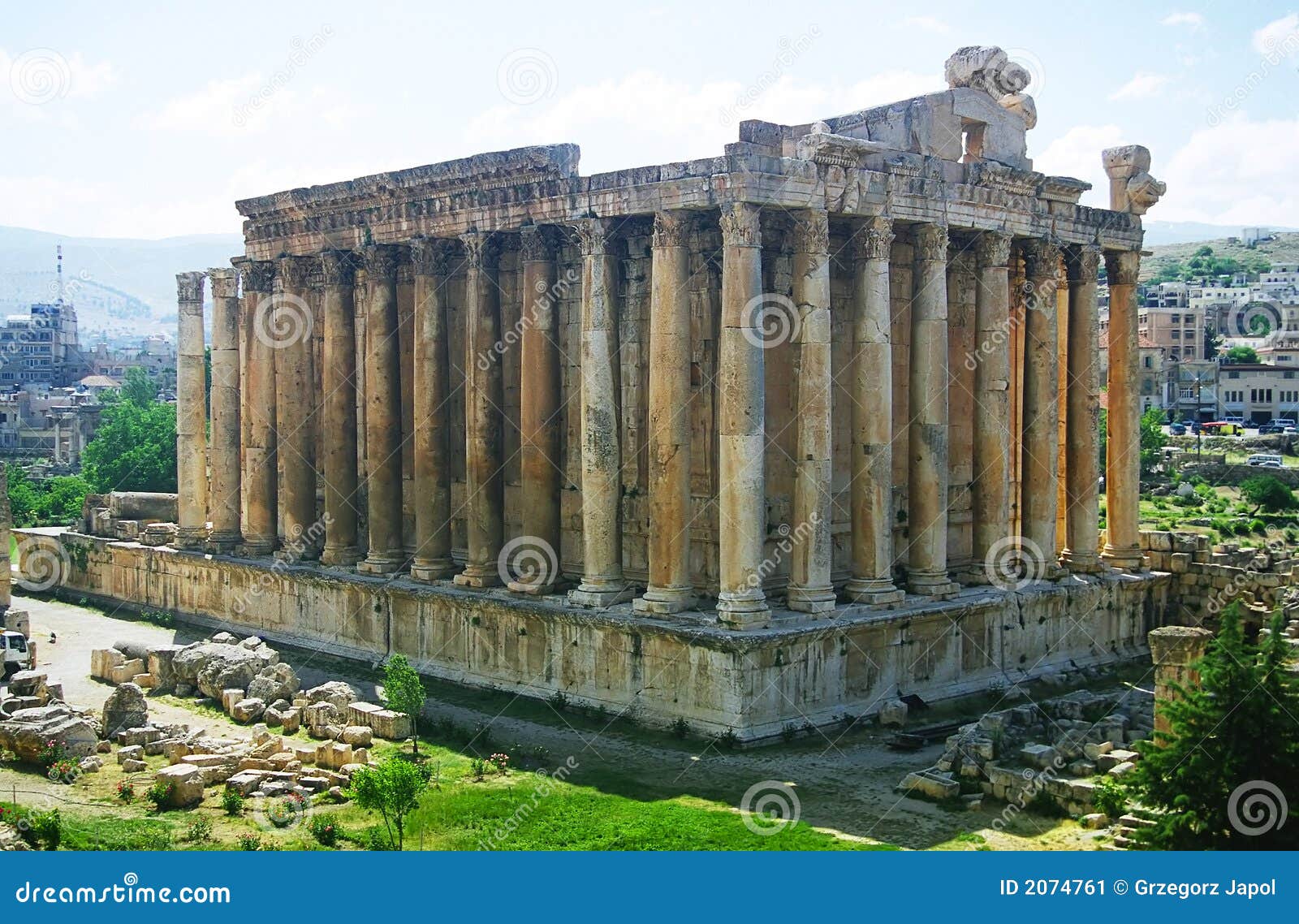 Temple of Bacchus in Baalbek Stock Image - Image of byzantine ...