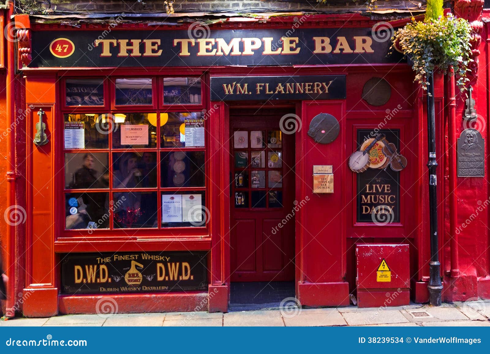 Temple Bar editorial stock image. Image of door, dusk - 38239534