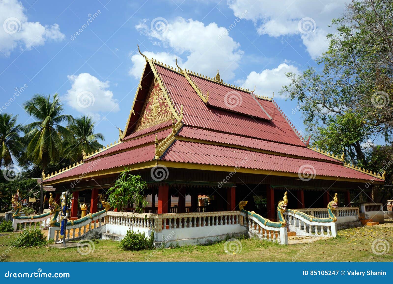 Temple in buddhist wat editorial photography. Image of khong - 85105247