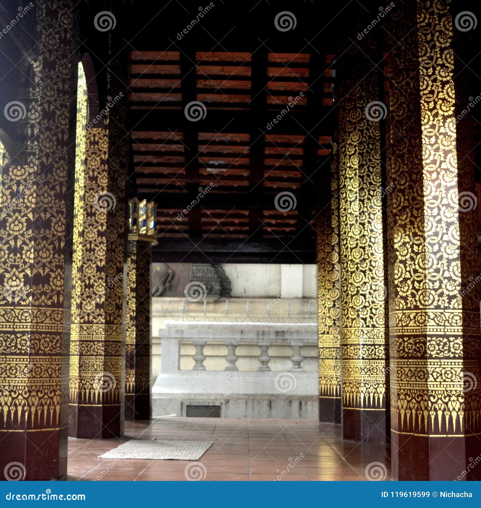 Beautifully Patterned Pillars in Thai Temple Stock Image - Image of ...
