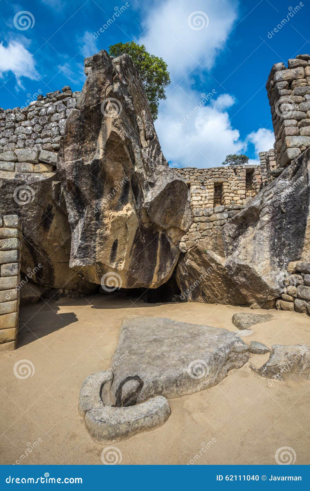 Temple of the Condor, Machu Picchu, Peru Stock Photo - Image of condor ...