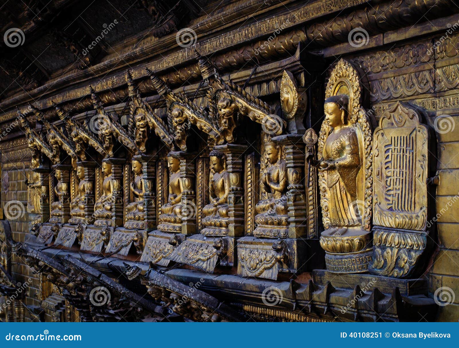 Temple D'or Dans Patan, Népal Image stock - Image du toit, antiquité ...