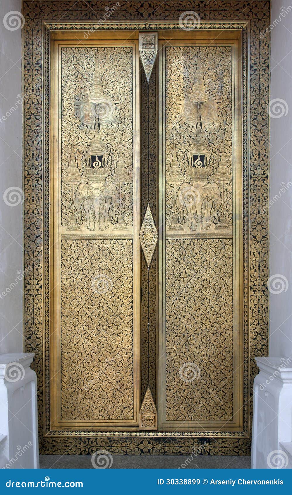 Temple doors stock image. Image of gate, ethnicity, decoration - 30338899