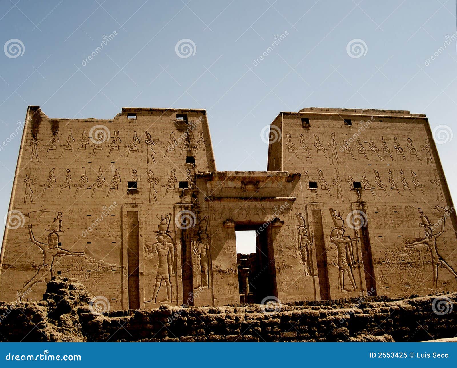 Temple of edfu stock image. Image of ancient, temple, egyptology - 2553425