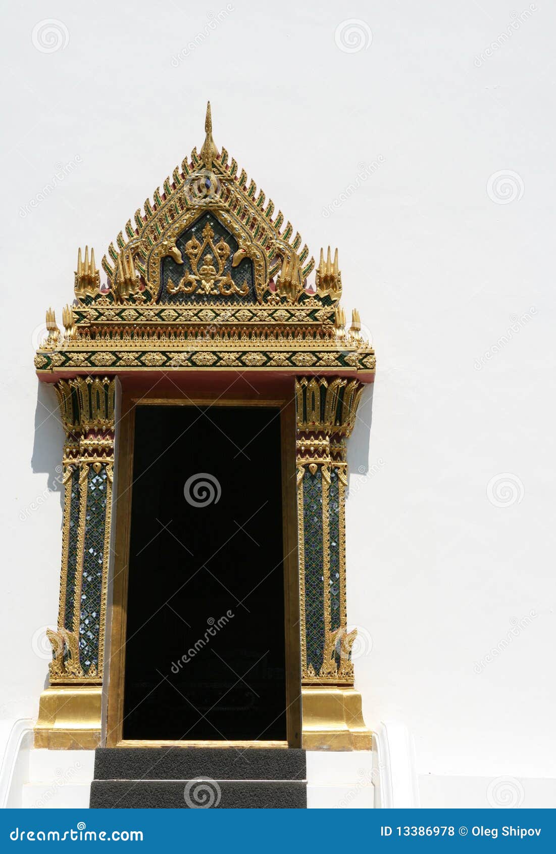 Temple entrance stock photo. Image of asia, building - 13386978