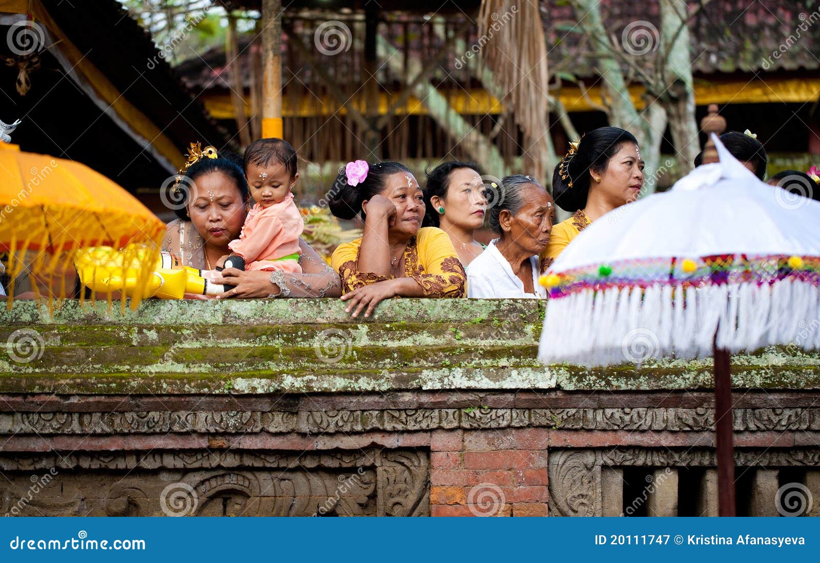 Temple Festival Odalan editorial photography. Image of people - 20111747