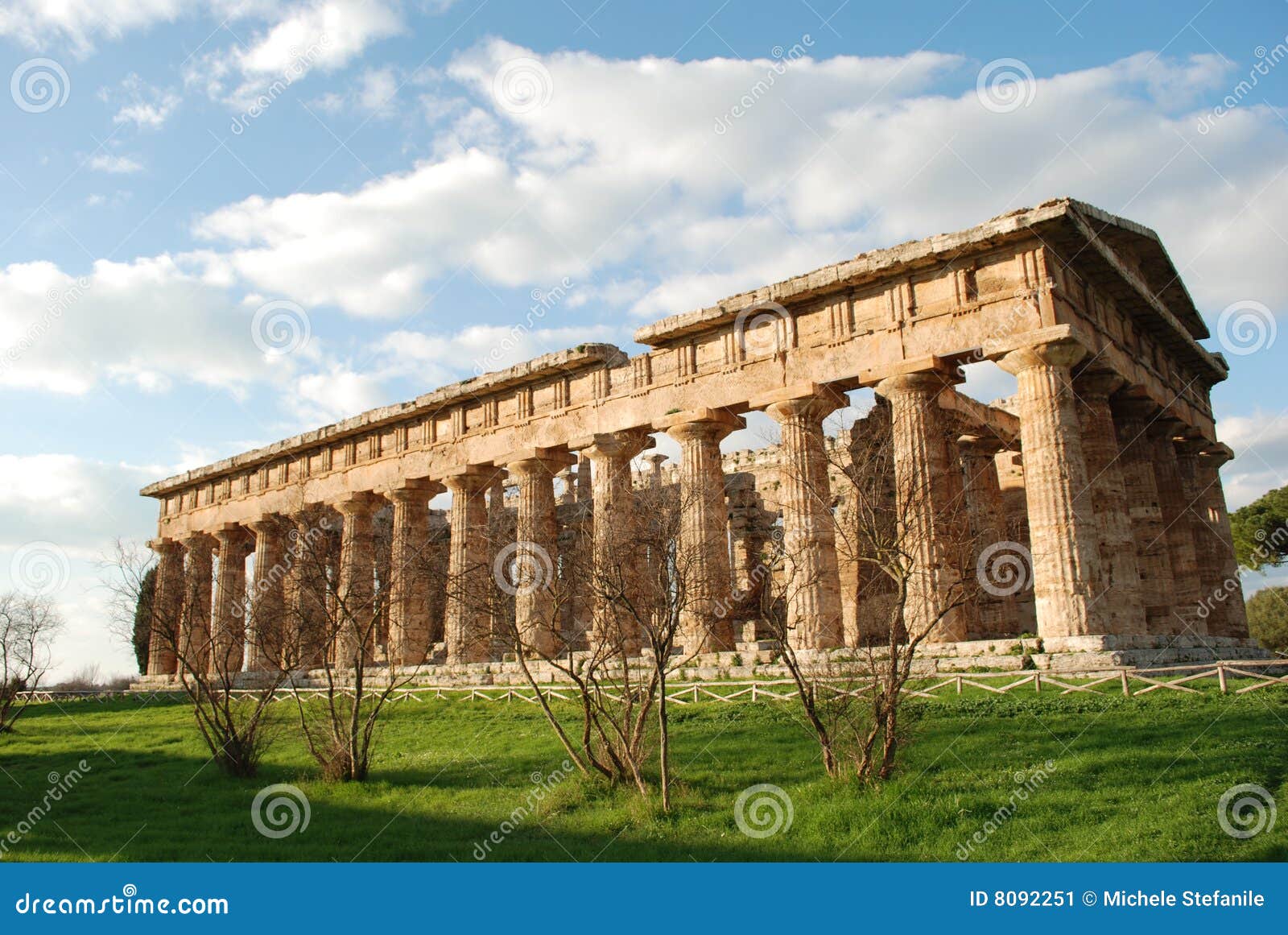 Temple grec de paestum image stock. Image du grand, grec - 8092251