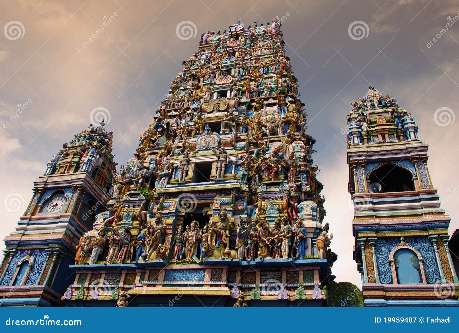 Temple indou image stock. Image du inde, hindouisme, fermer - 19959407