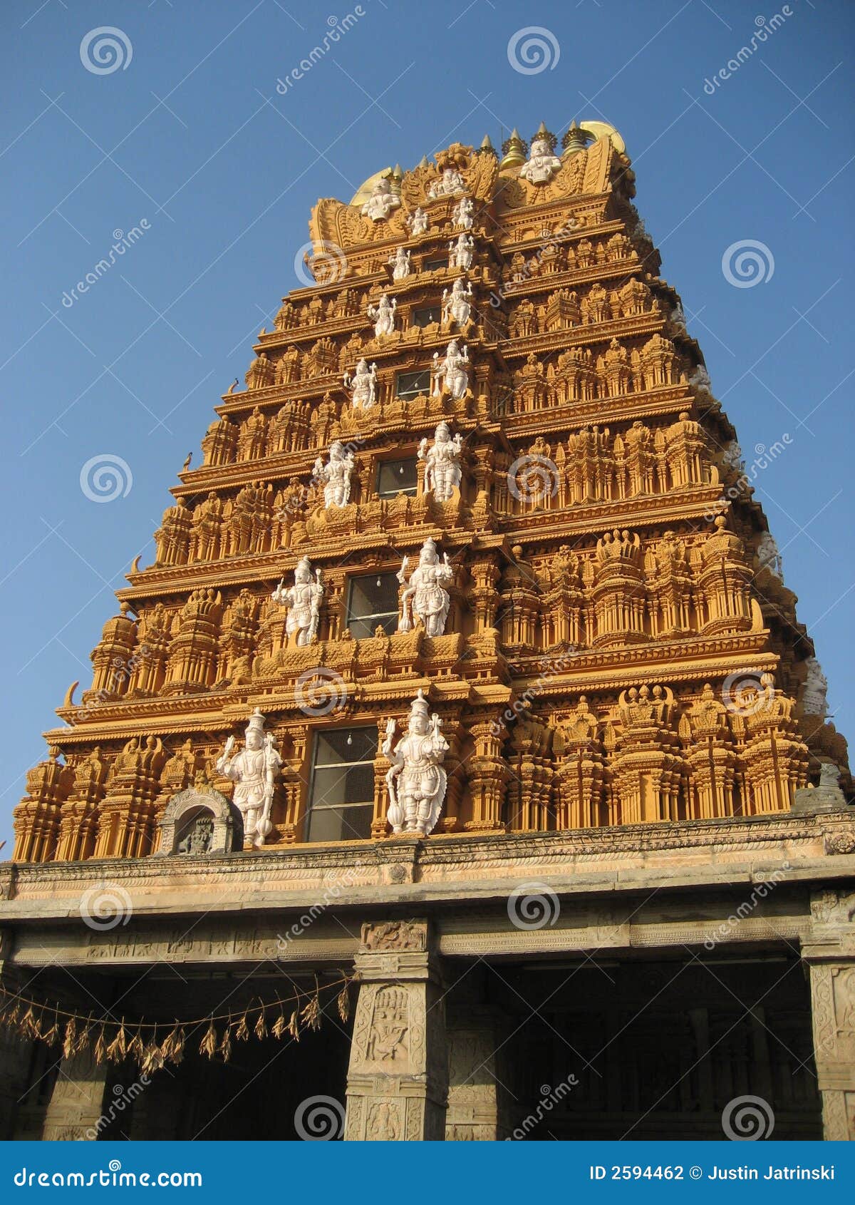 Temple indou photo stock. Image du temple, hindi, inde - 2594462