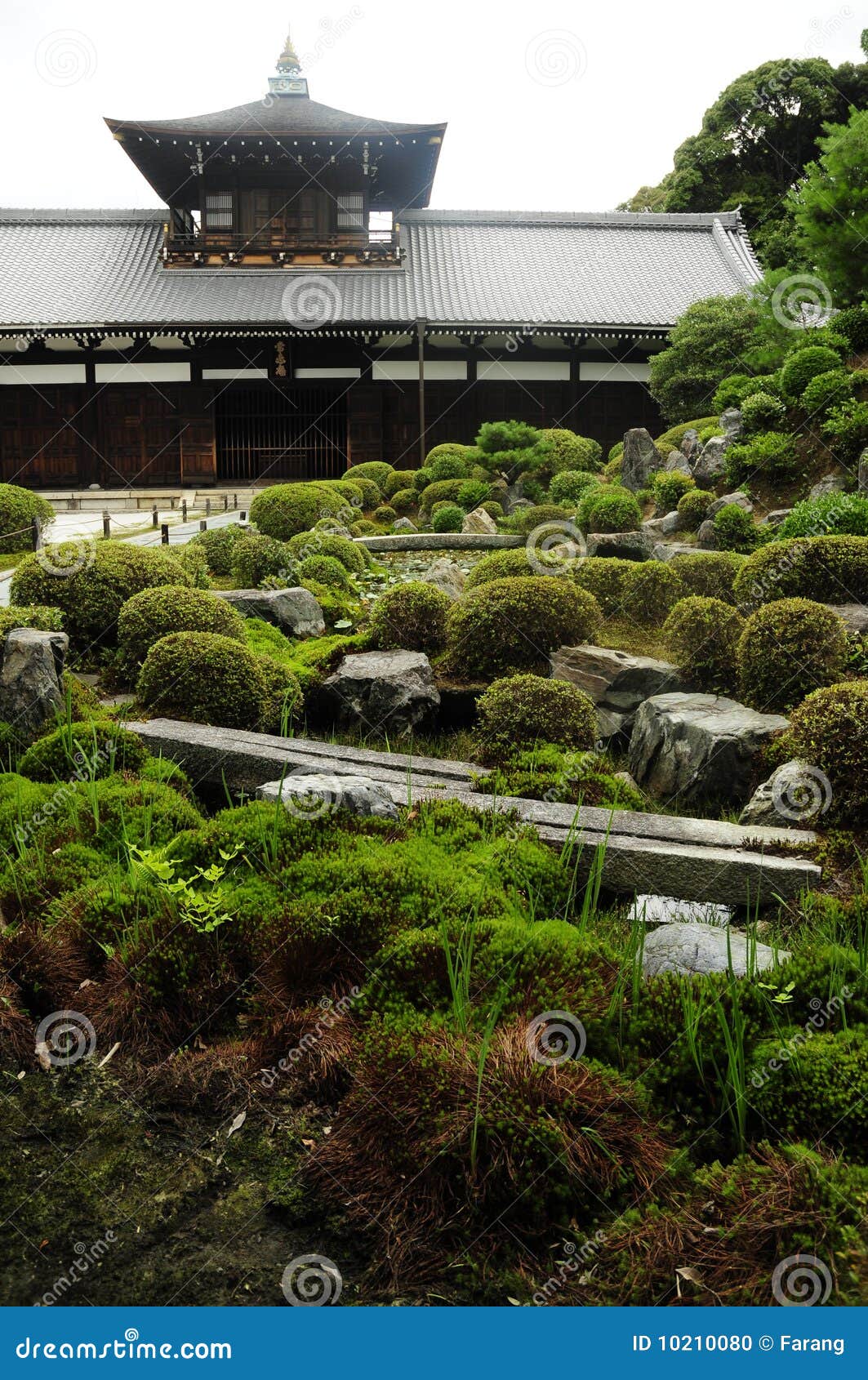 Temple with Japanese Garden Stock Photo - Image of budhism, trees: 10210080