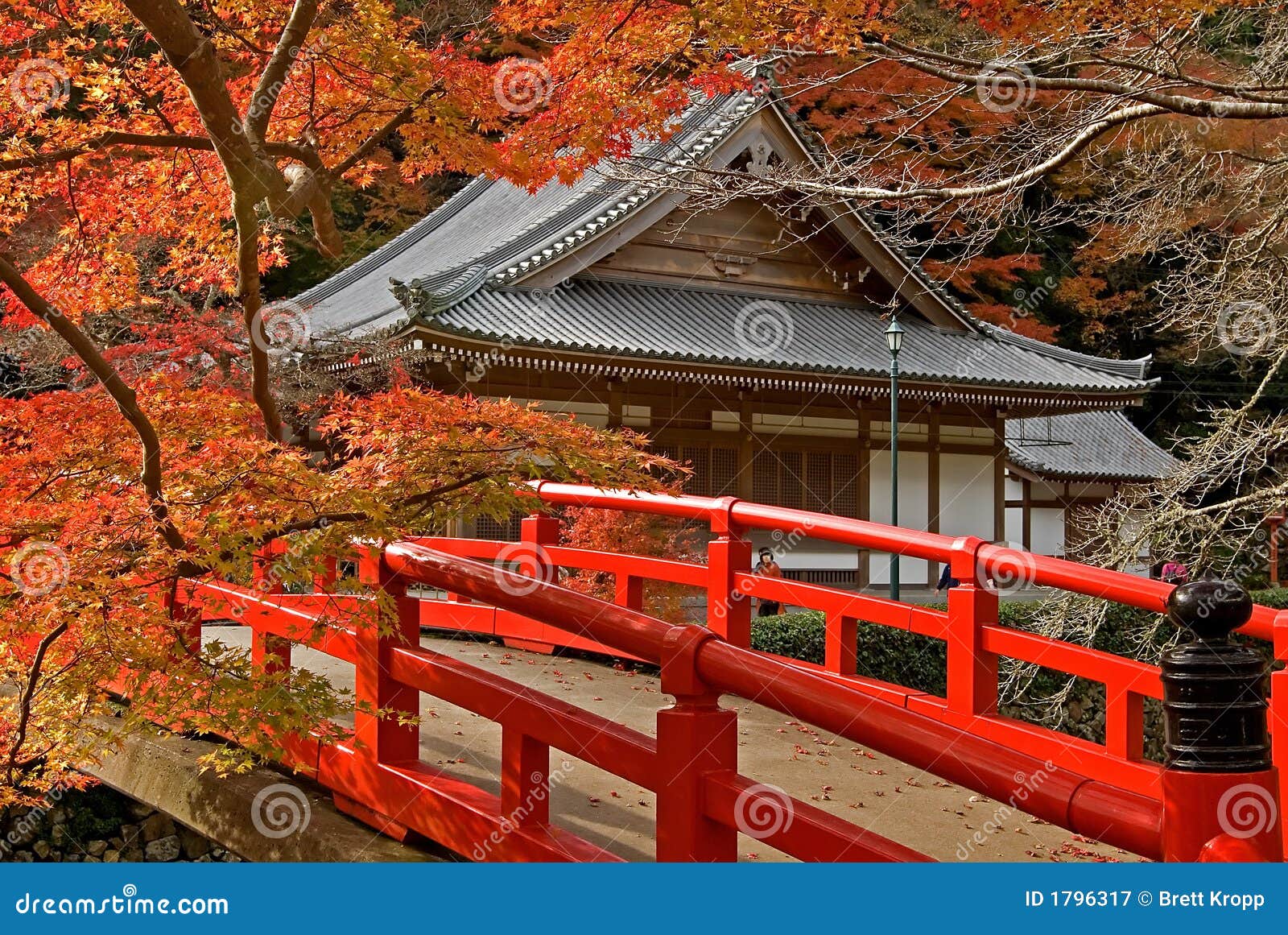 Temple japonais image stock. Image du rouge, japon, oriental - 1796317