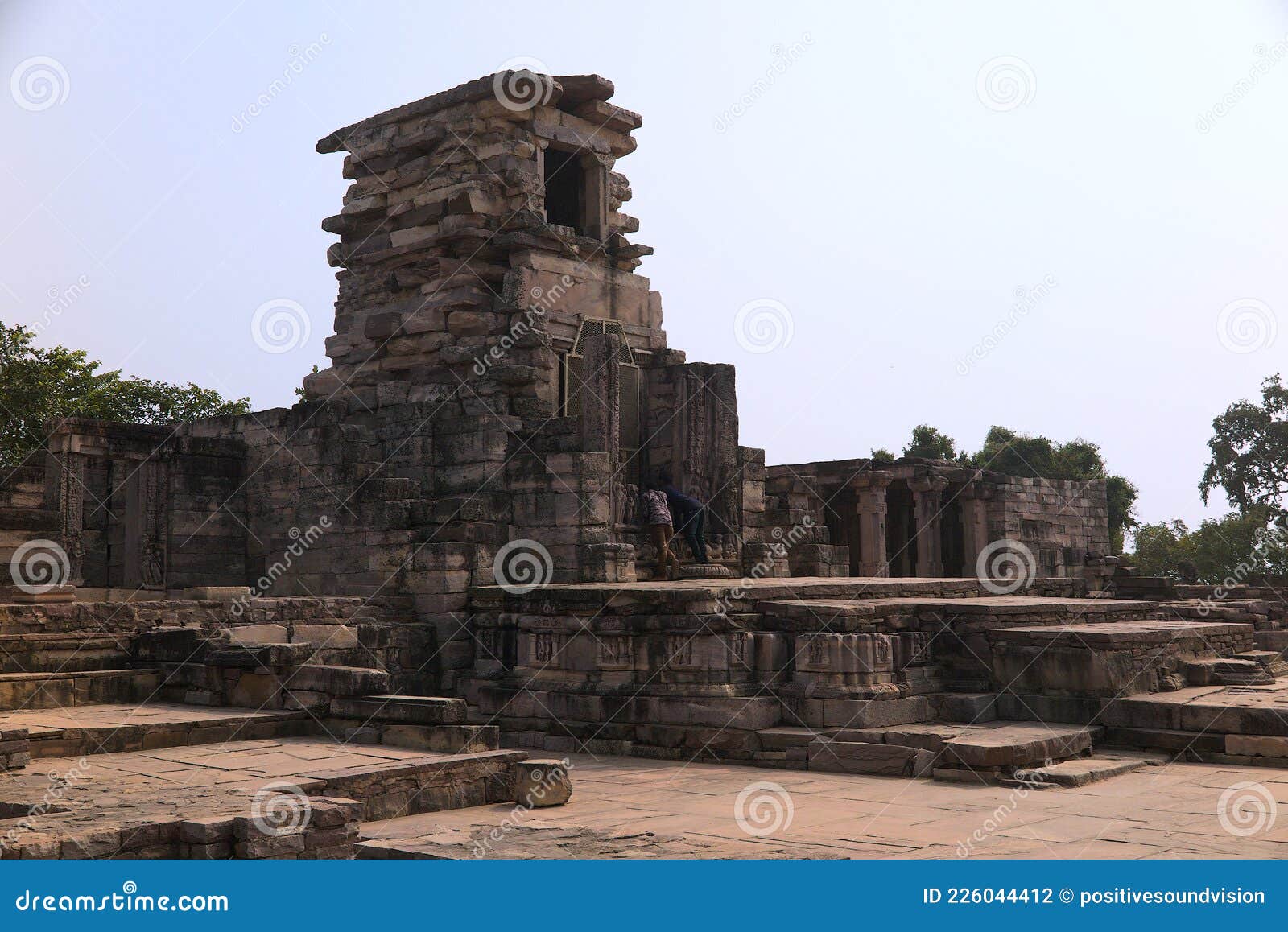 Ruins of Temple 45, Sanchi Buddhist Complex, India. Behind the Mesh ...