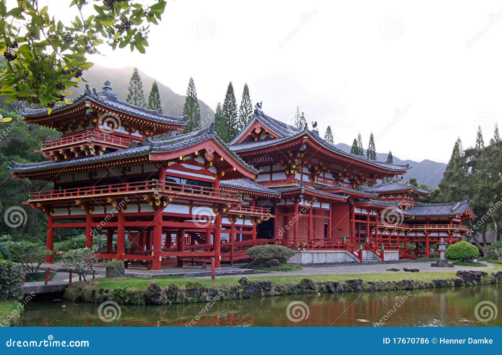 Temple at Oahu (Hawaii) stock photo. Image of background - 17670786