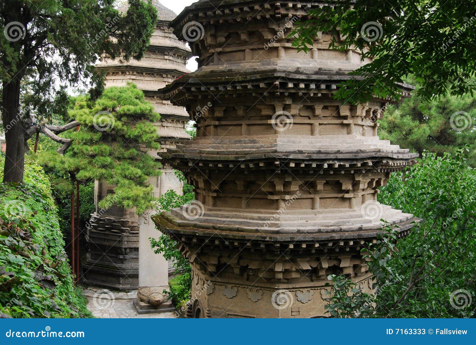 Temple pagoda stock image. Image of history, garden, landmark - 7163333