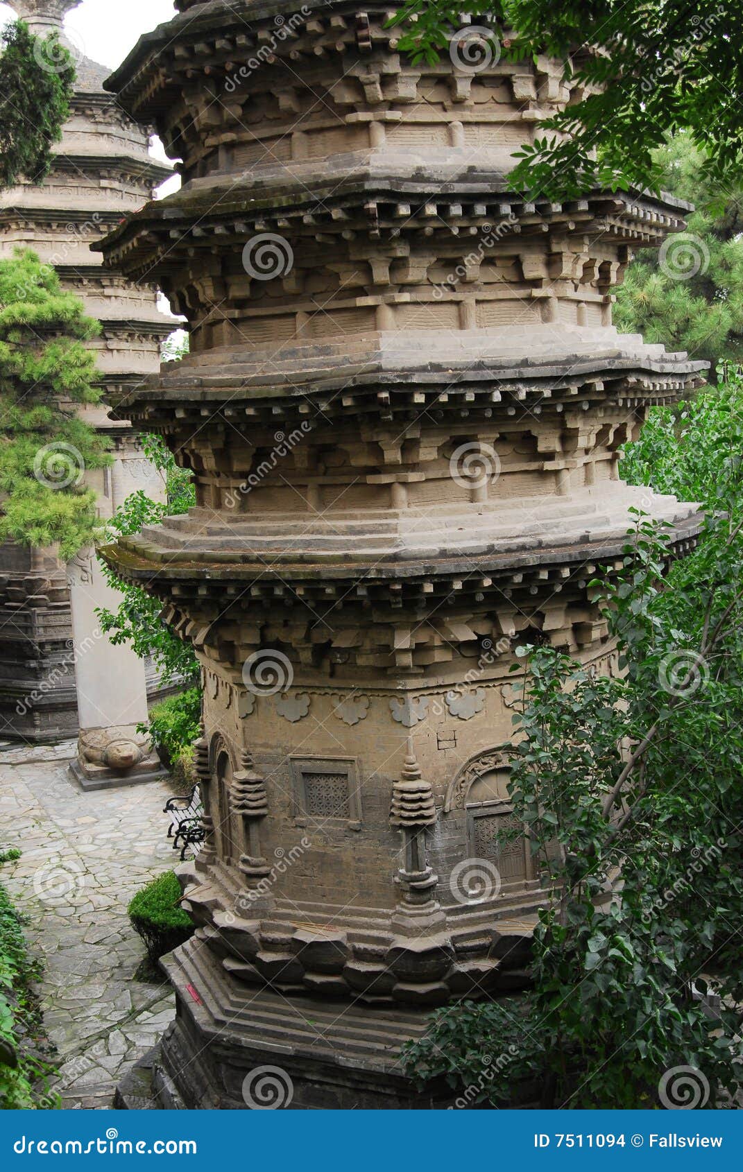 Temple pagoda stock photo. Image of landmark, buddhist - 7511094