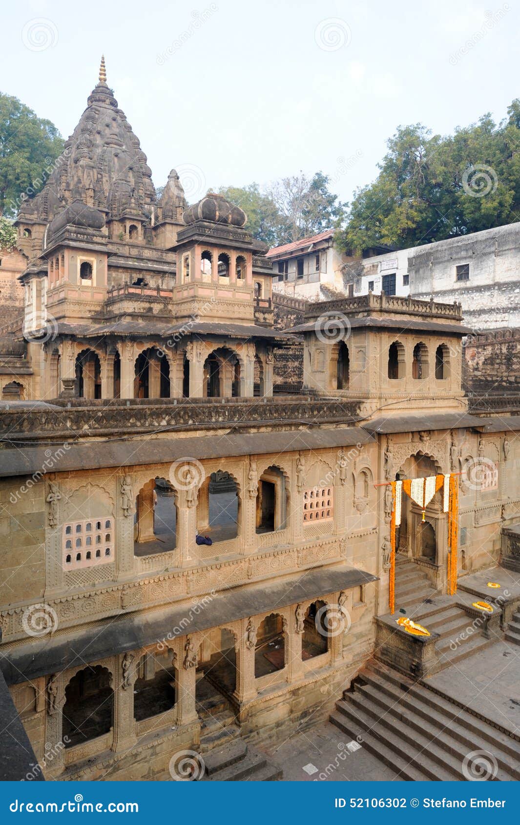 Temple palace of Maheshwar stock photo. Image of building - 52106302
