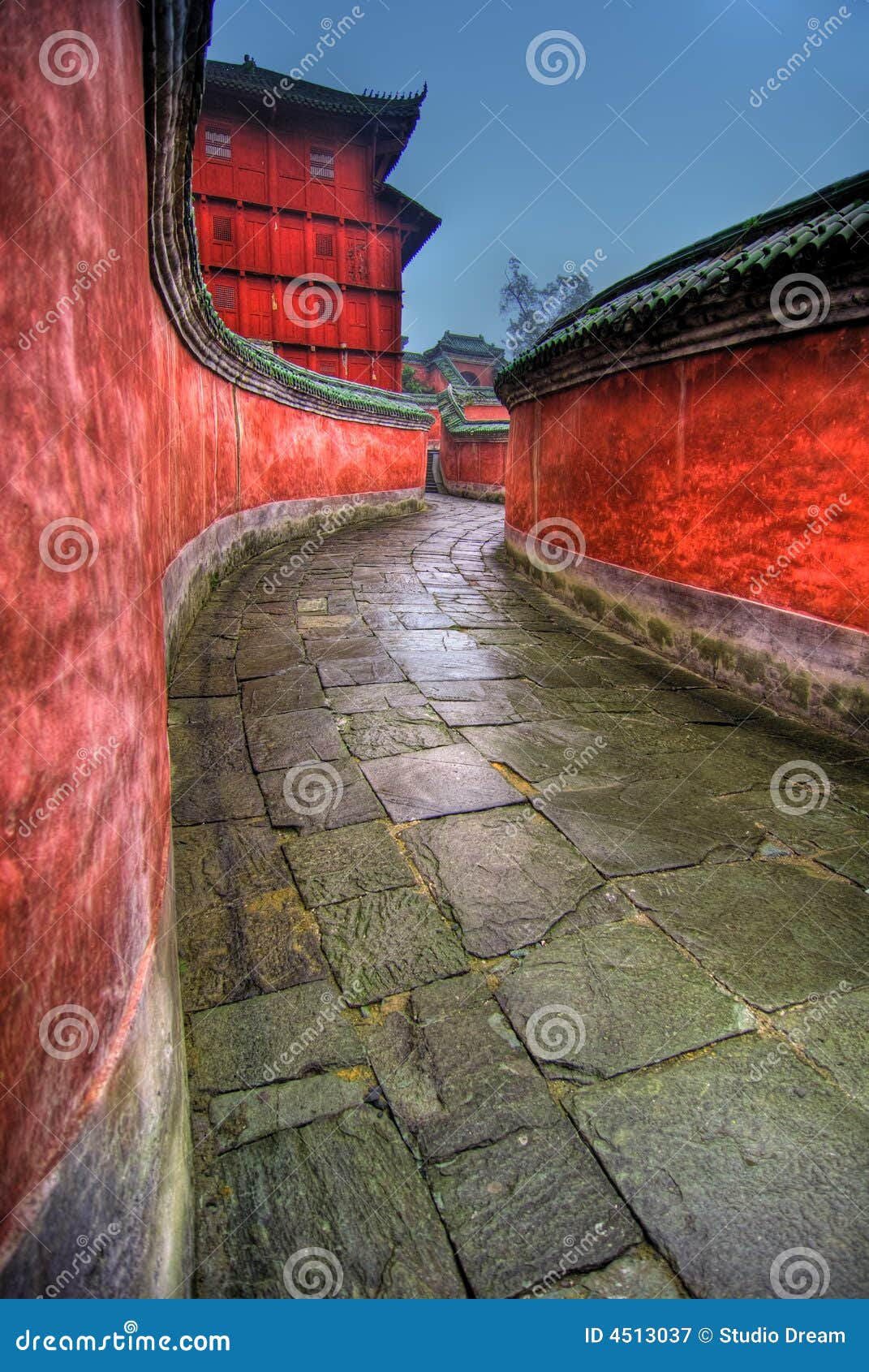 Temple Passage stock image. Image of religion, oriental - 4513037