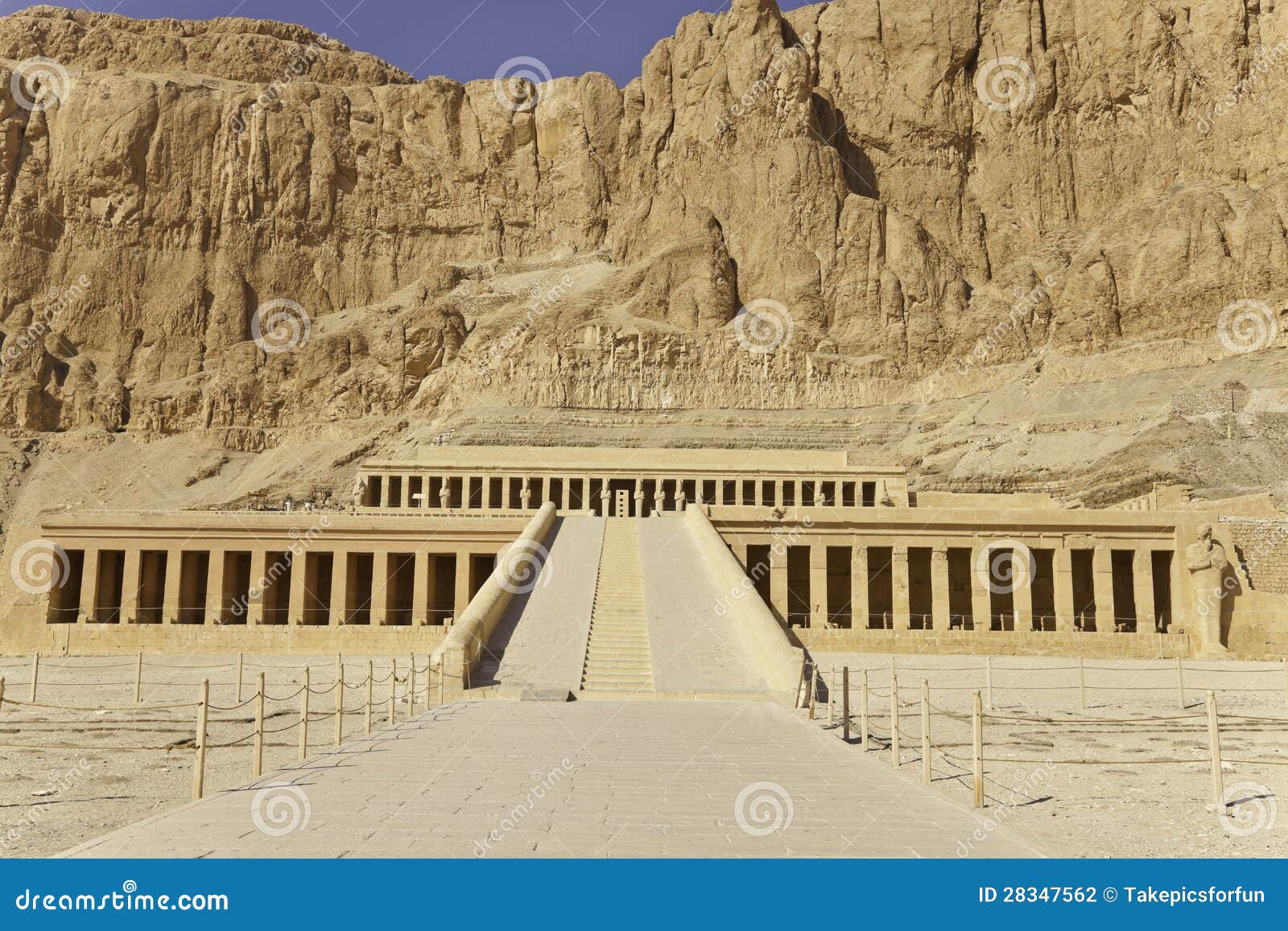 Temple of Pharaoh Hatshepsut Stock Photo - Image of luxor, hall: 28347562